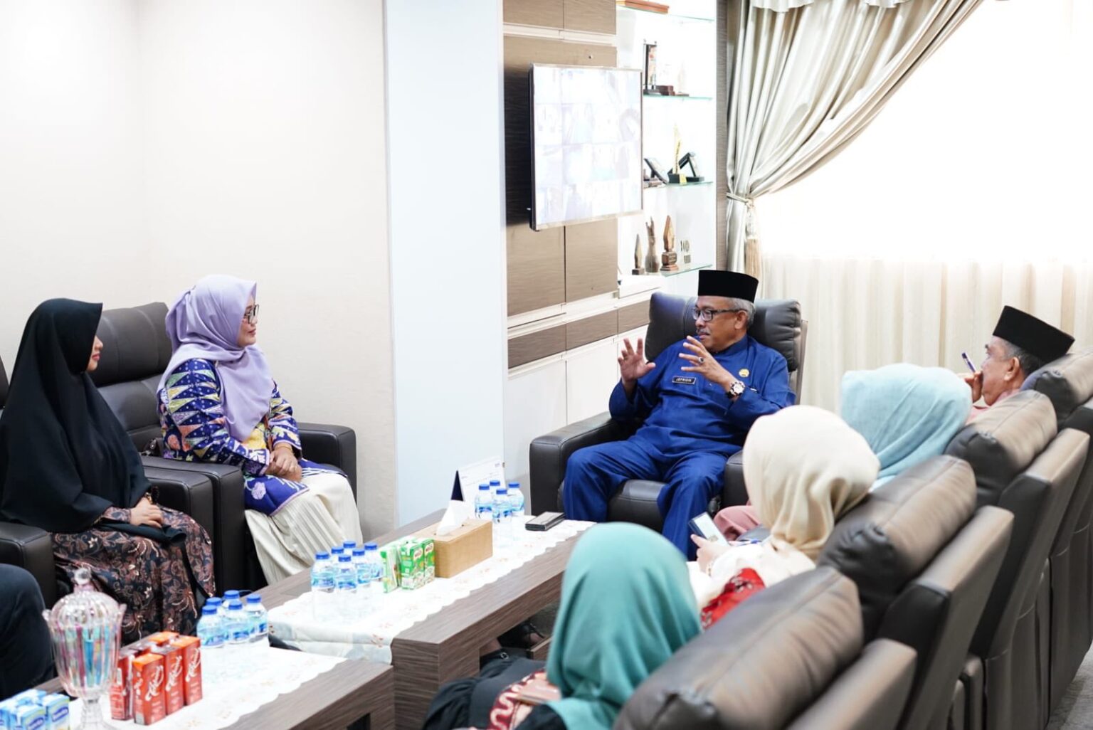 Kantor Bahasa Provinsi Kepri Audiensi, Sosialisasi Permendikbudristek Nomor 2 Tahun 2025 di ...